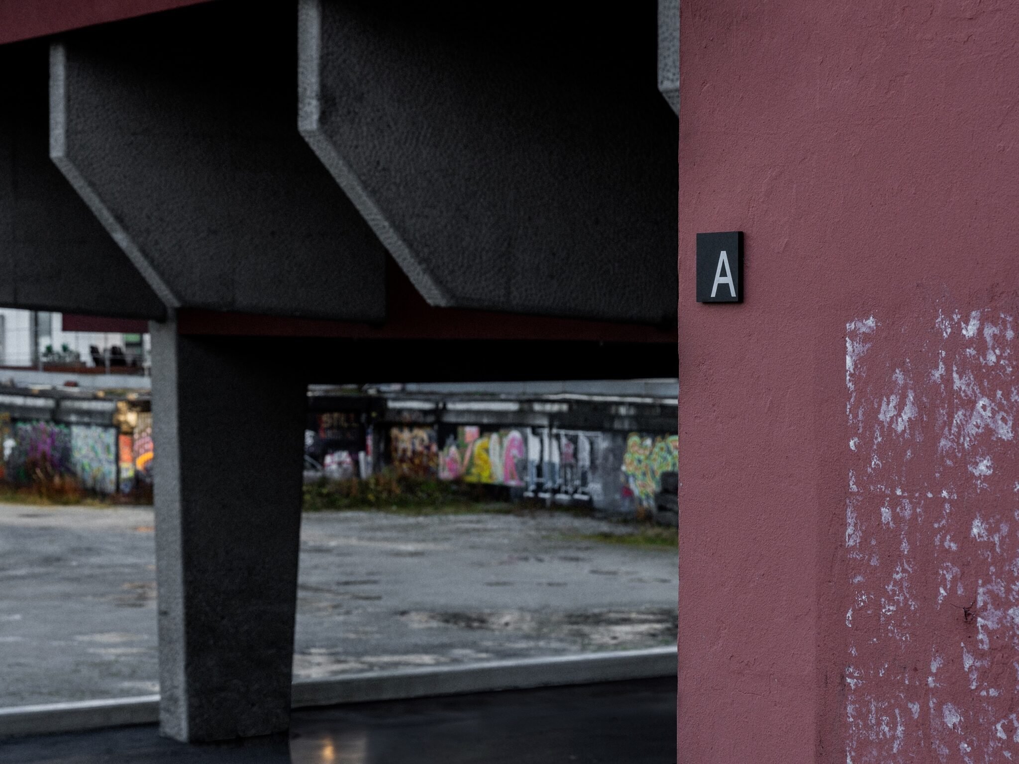 Tou signage - Studio Oker